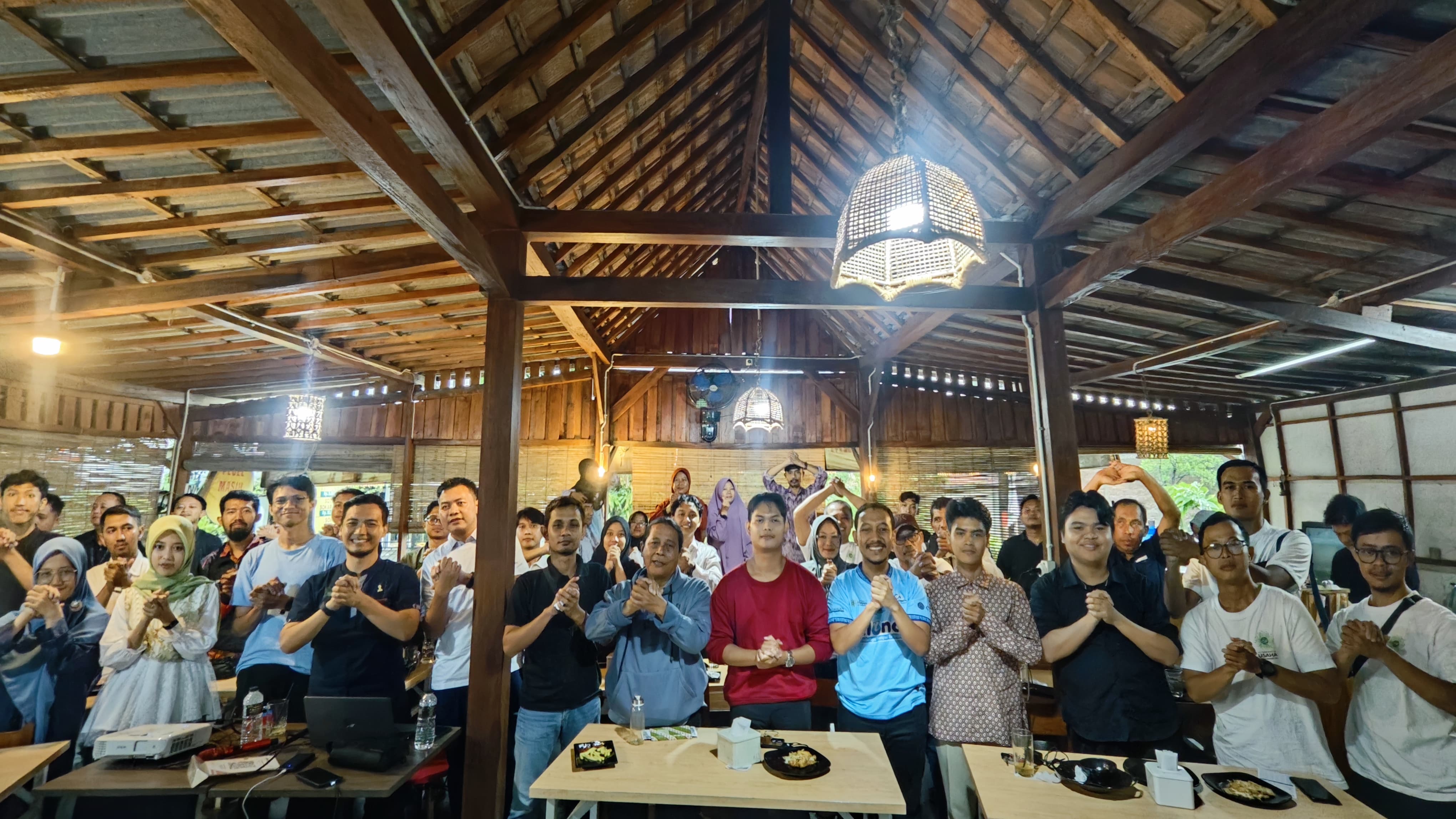 Kopdar ke-13 SUMU Banyumas Launching SUMU Social Club: Menguatkan ...